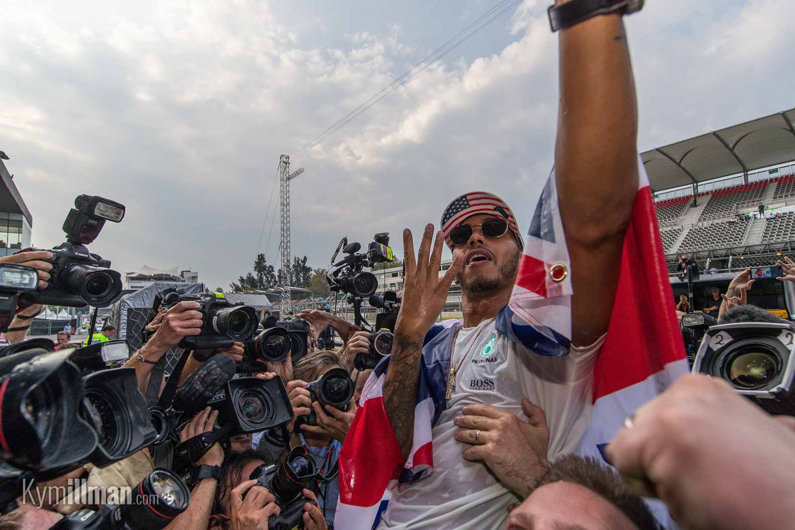 MEXICAN GRAND PRIX - RACE DAY SUNDAY - Kym Illman