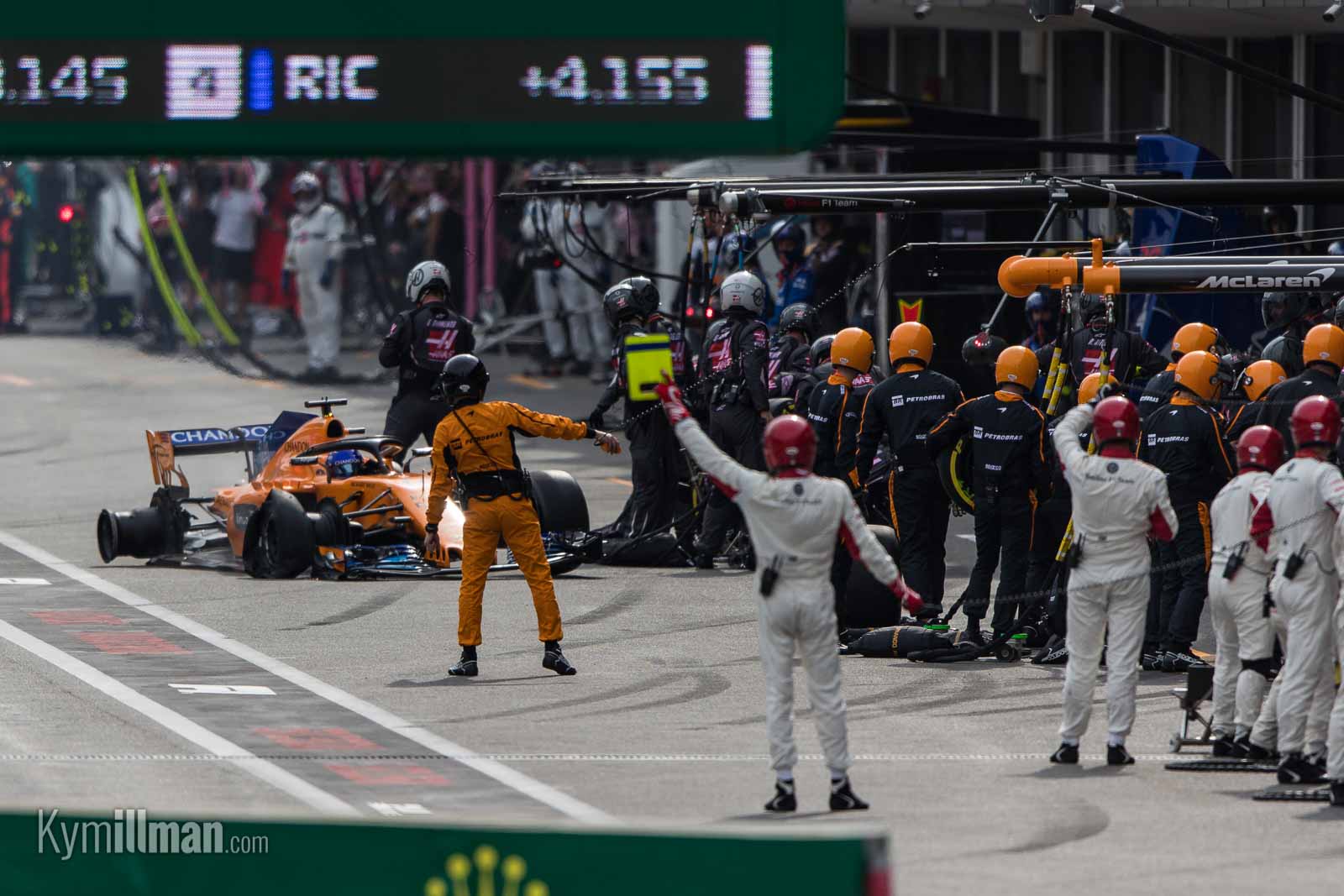 2018 AZERBAIJAN GRAND PRIX - RACE DAY SUNDAY - Kym Illman